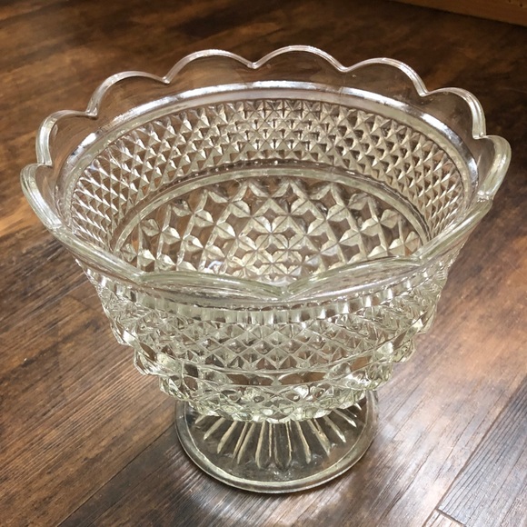 Anchor Hocking | Dining | Vintage Cut Glass Pedestal Salad Bowl Anchor ...